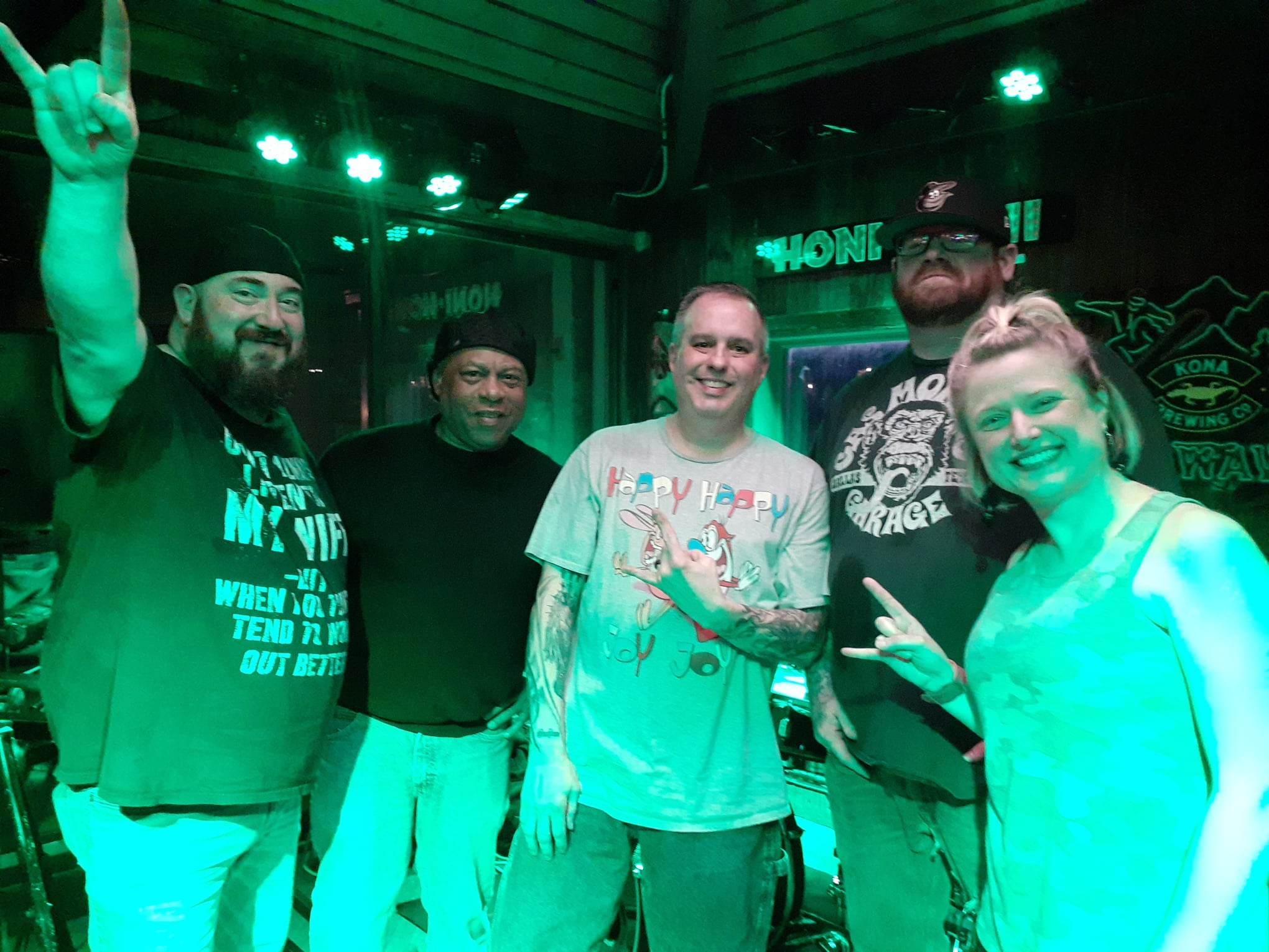 Honi-Honi Bar - Happenings